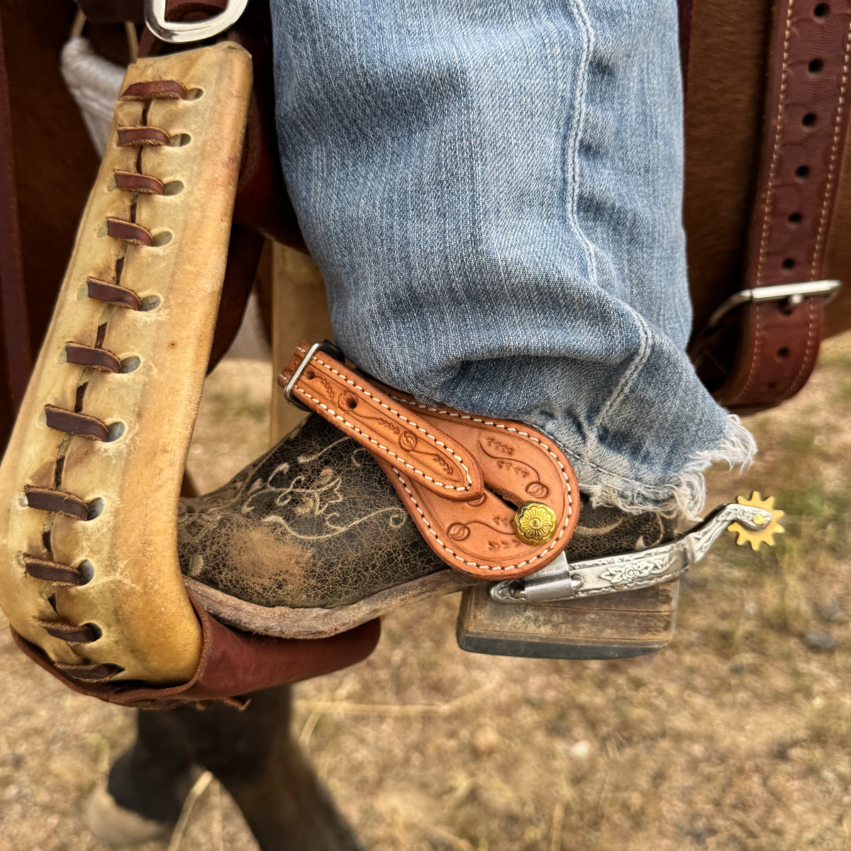 Tooled Spur Strap – Colorado Saddlery